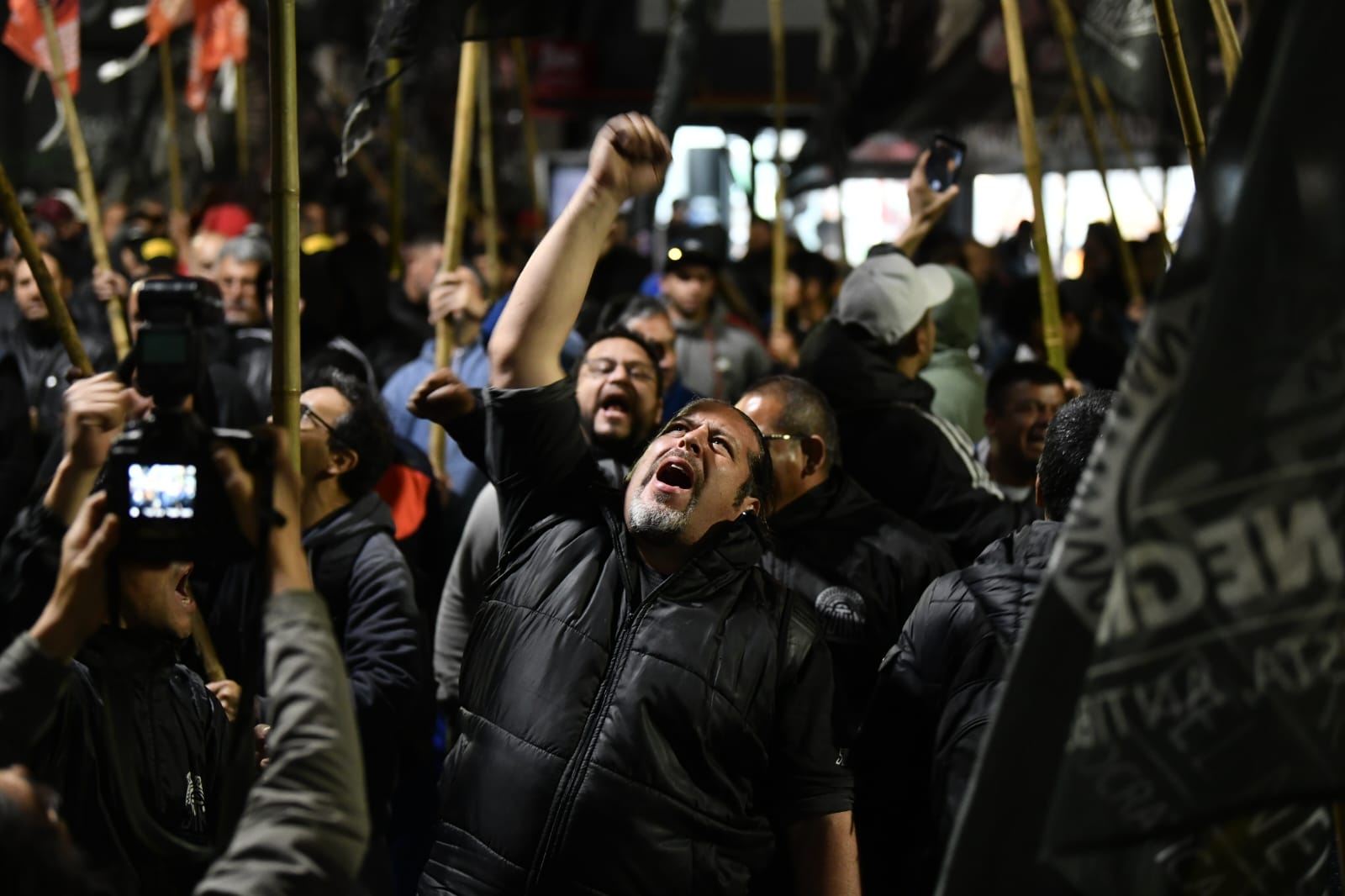 Fin del conflicto de los neumáticos: qué acordaron SUTNA y empresas ...